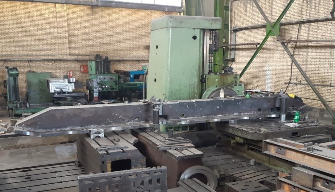 Construction of side guide of the hot rolling line of Mobarake Steel ...